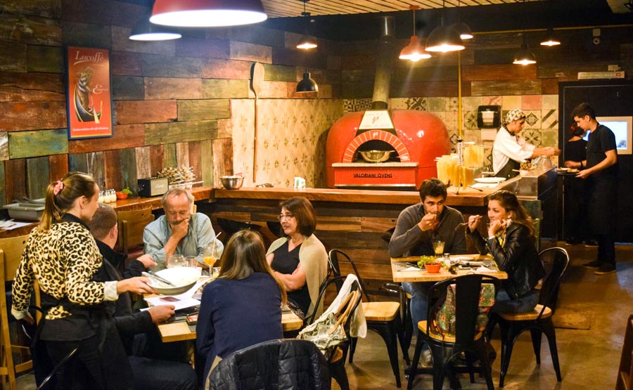 La Bruna Trattoria - 800.cl