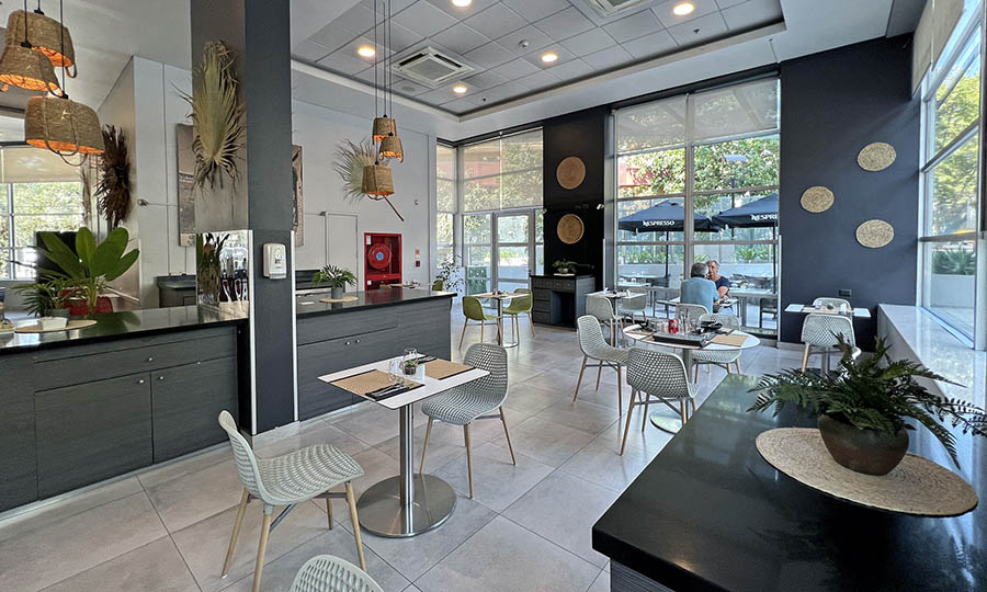 Ibis Restaurant - 800.cl