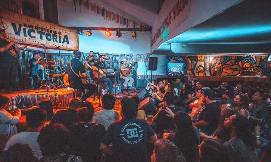 Bar Victoria - 800.cl